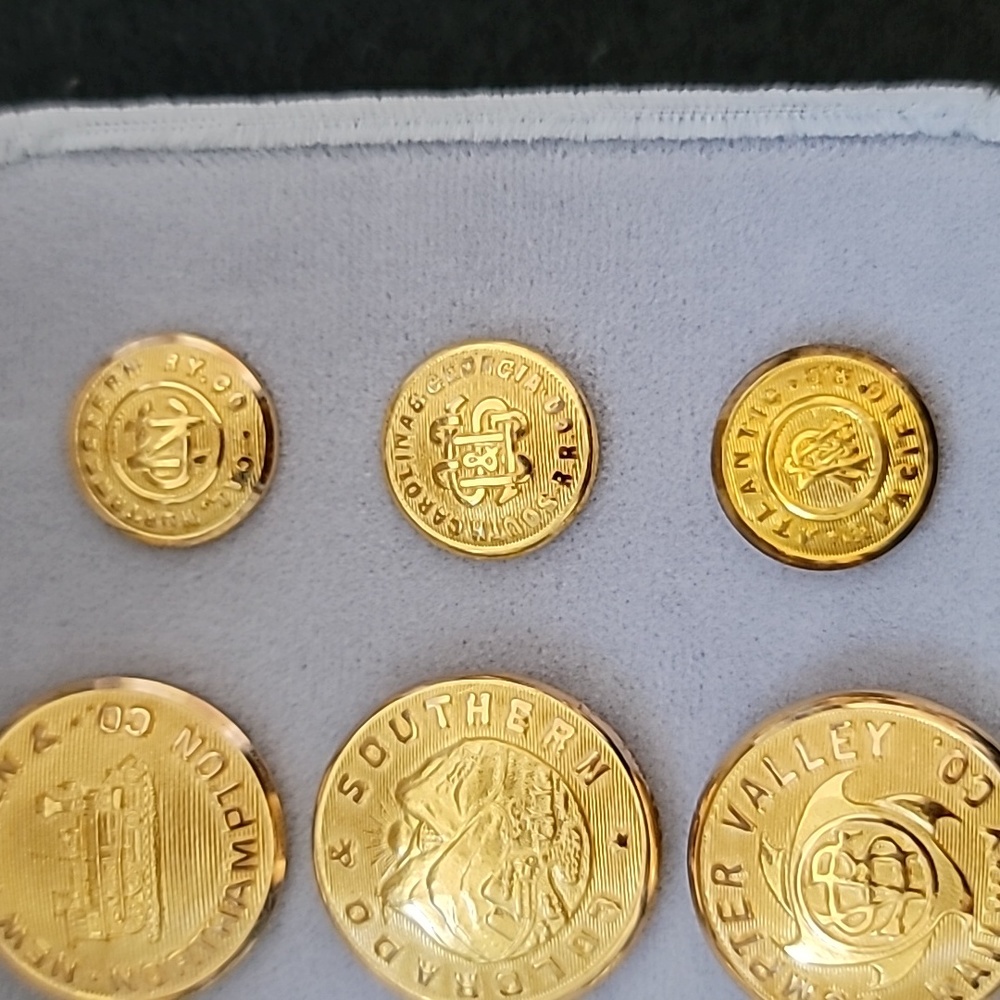 Waterbury Company Railway Button Set - Gem